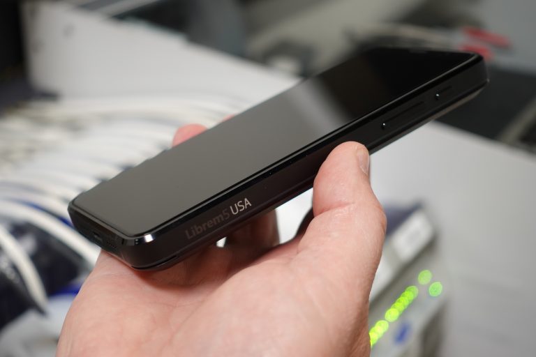 Manufacturing the Liberty Phone in the United States of America – Purism